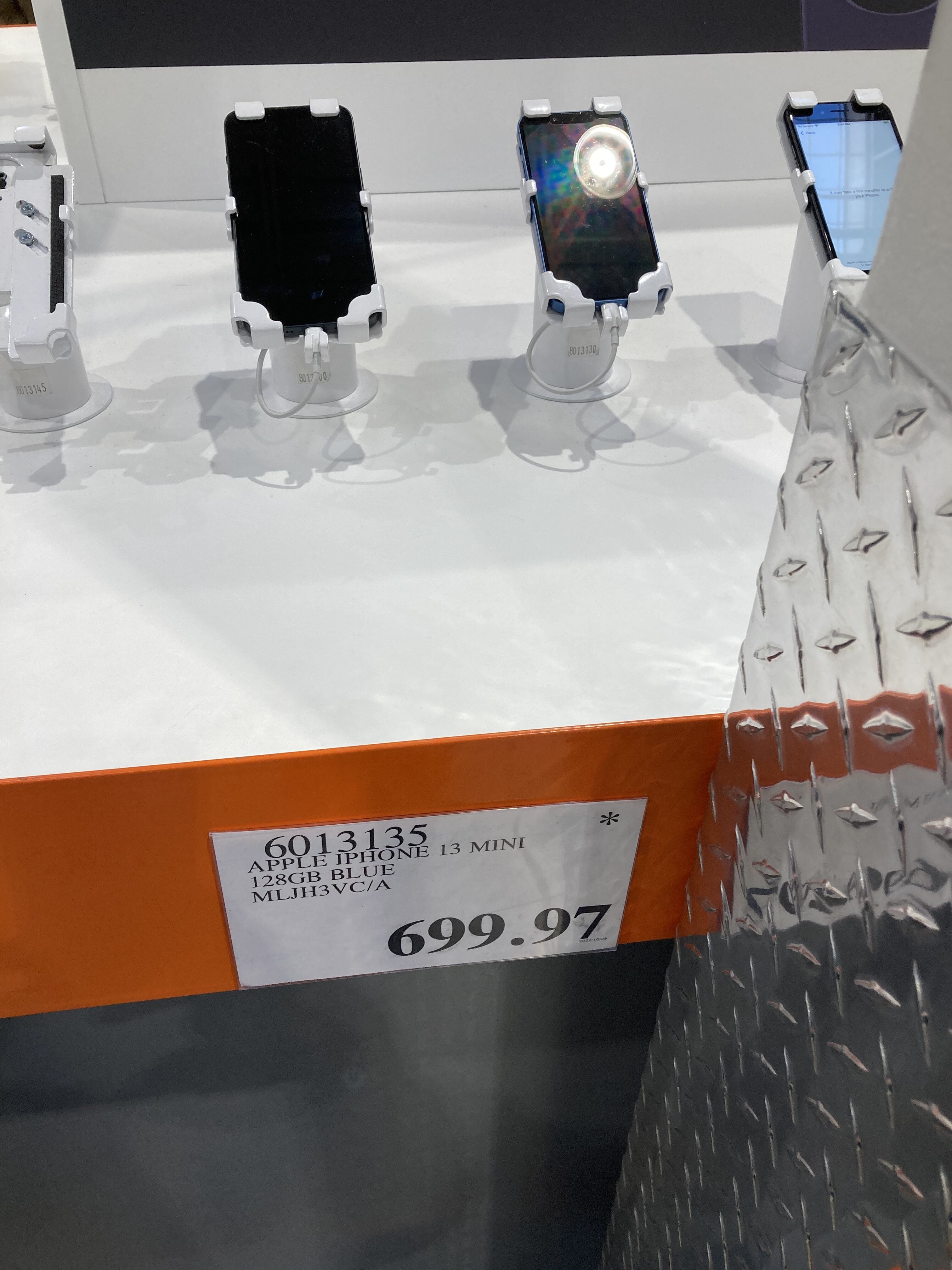 [Costco] Costco Pointe-Claire/Montreal Iphone 13 Pro (128GB) 900 ...