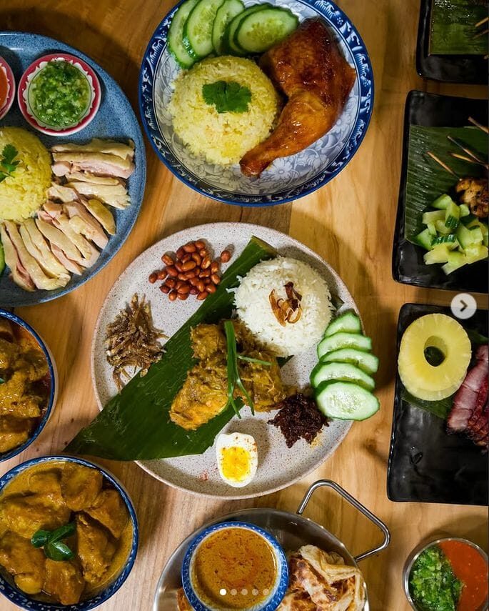 [Golden Smell Mee] Soft Opening promo (April 23-30 11am-8pm): BOGO Kon ...