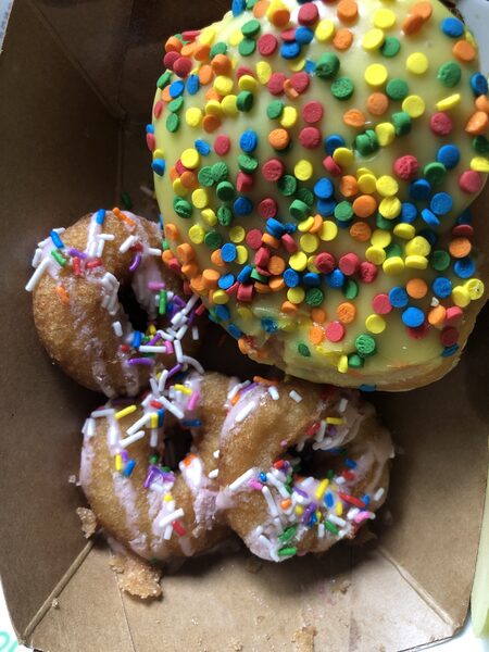 [6ix Donutz] TO King West & Portland free donuts 2-4pm National ...